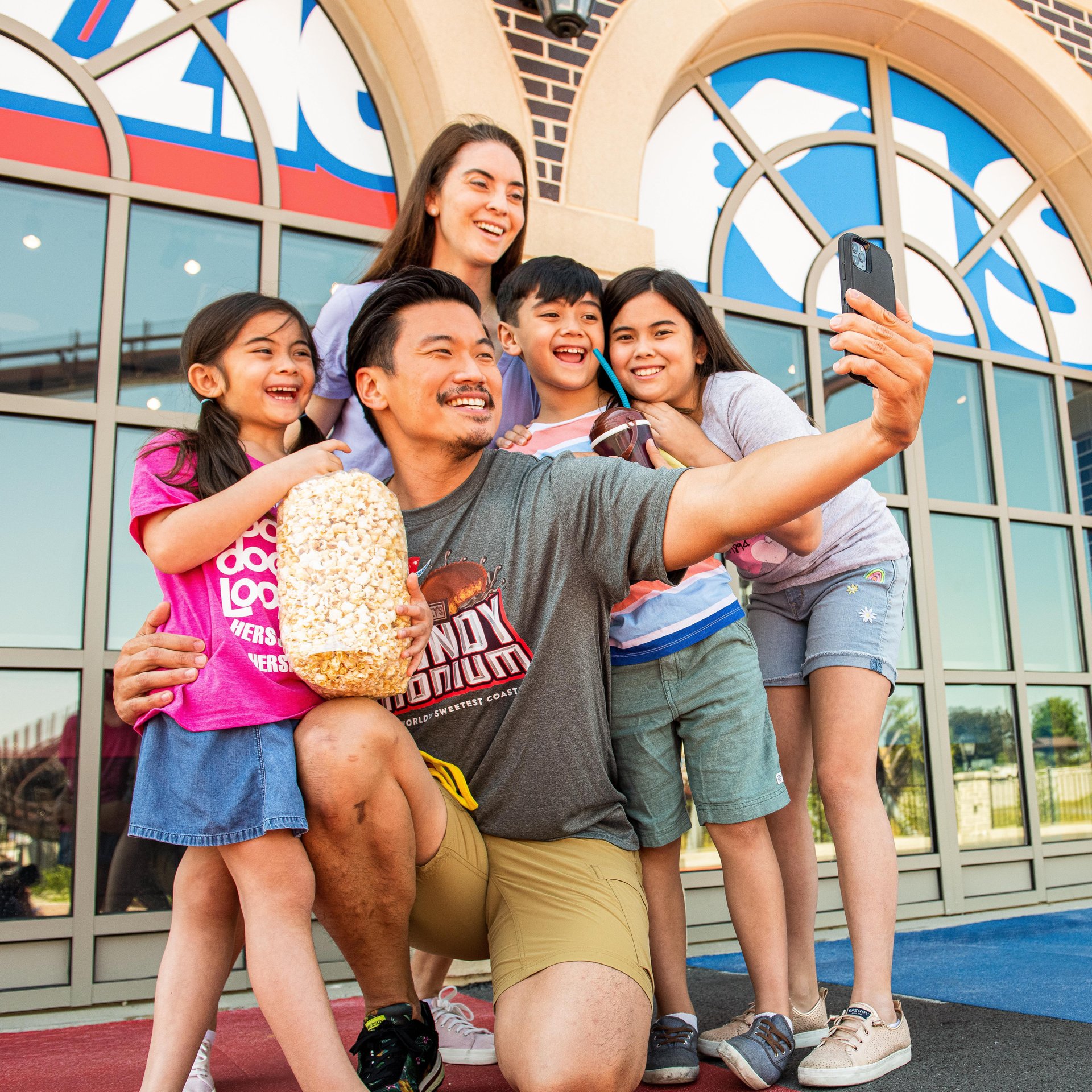 Overlook Food Court | Hersheypark